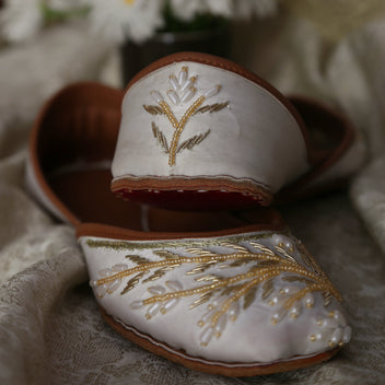 Buy Khussa Shoes Online – Handmade & Stylish – Khussa Corner